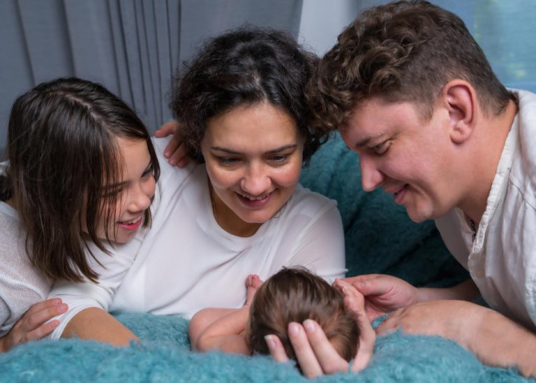 When Do Babies Start To Recognize Their Parents?