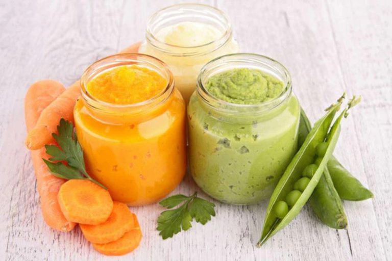 When To Start Purees With Babies And How To Do It Right