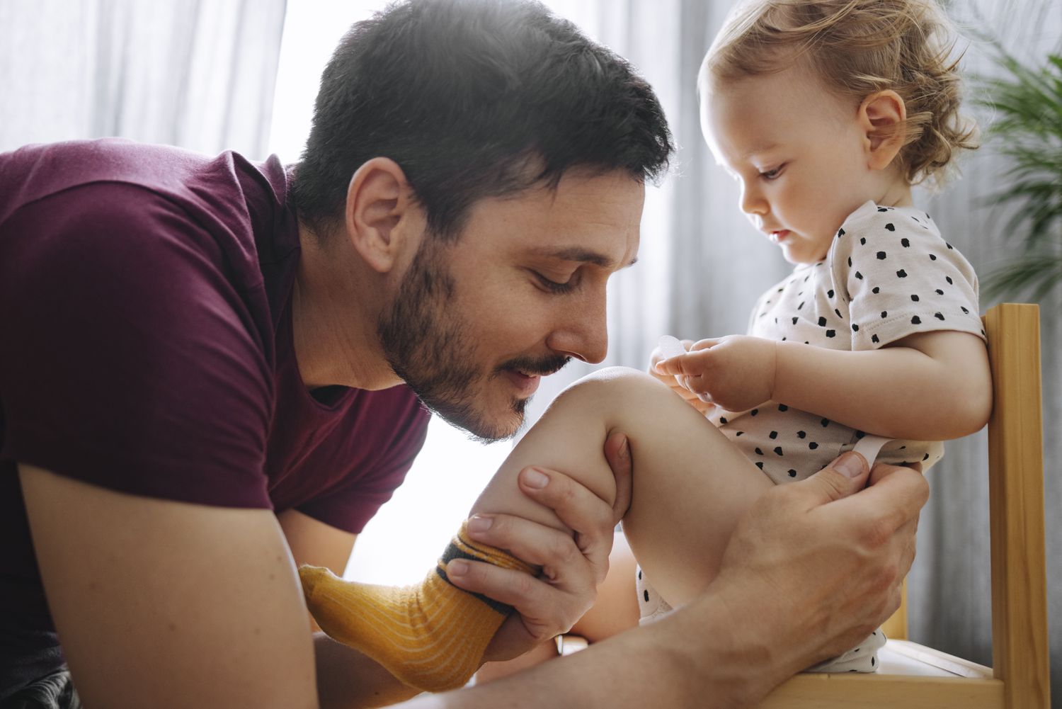 Do Babies Have Knee Caps? Science Behind Baby Knee Caps